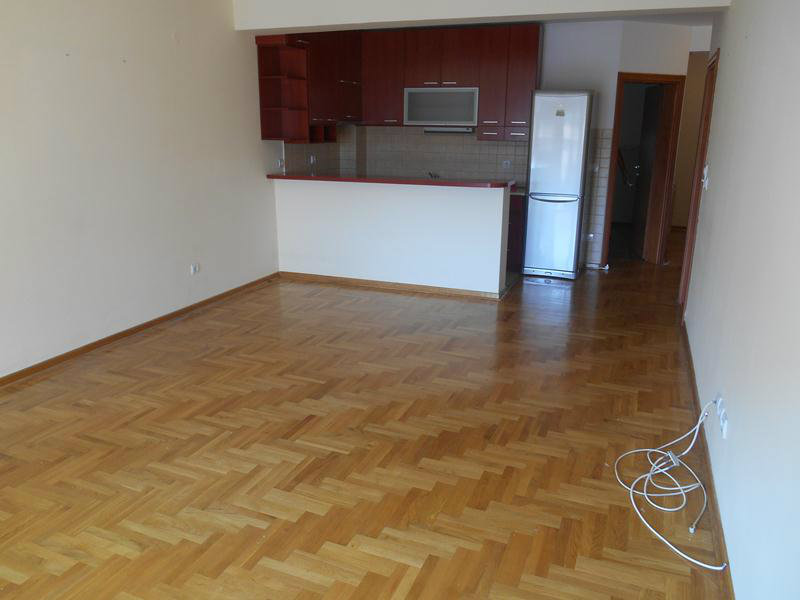 Đeram pijaca, 3.0 polunamešten ID#2317 750 €