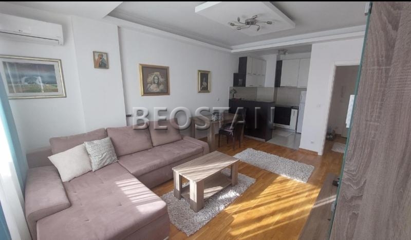 Novi Beograd - Blok 61 novogradnja #60548 800 €