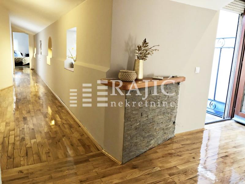 Centar,Šantićeva,100m2+4m2,4.0-renoviran #3780 900 €