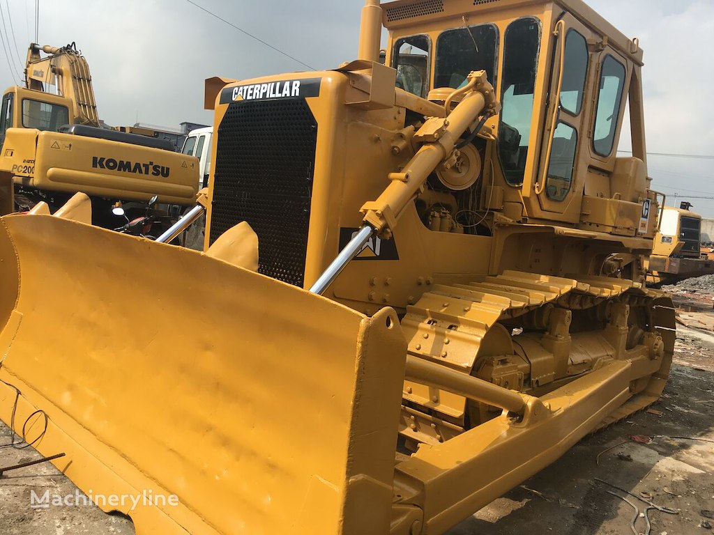 Caterpillar D8K buldožer