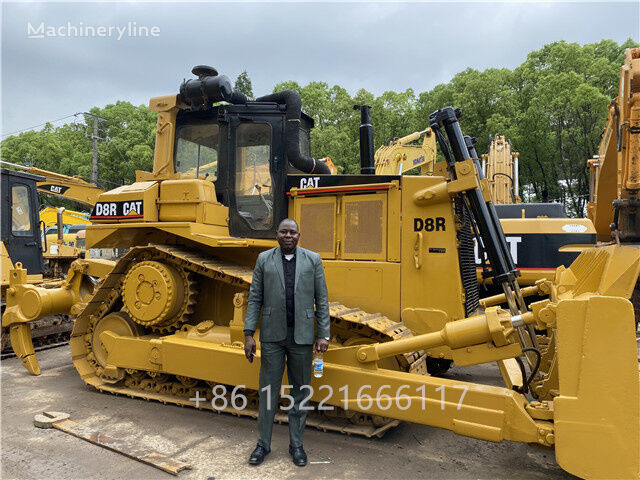 Caterpillar D8R buldožer