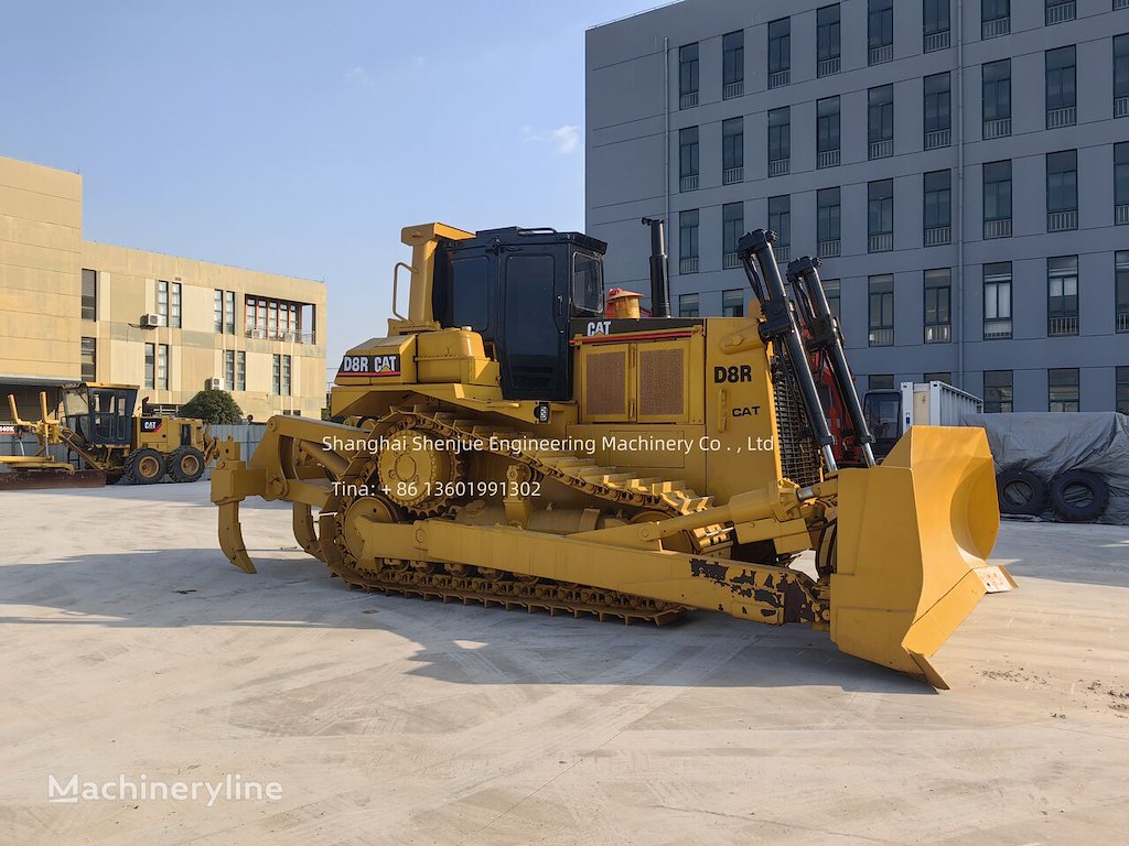 Caterpillar D8R buldožer