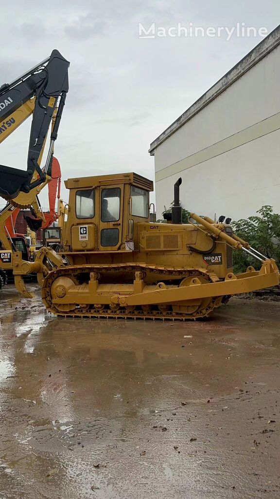 Caterpillar D6D buldožer