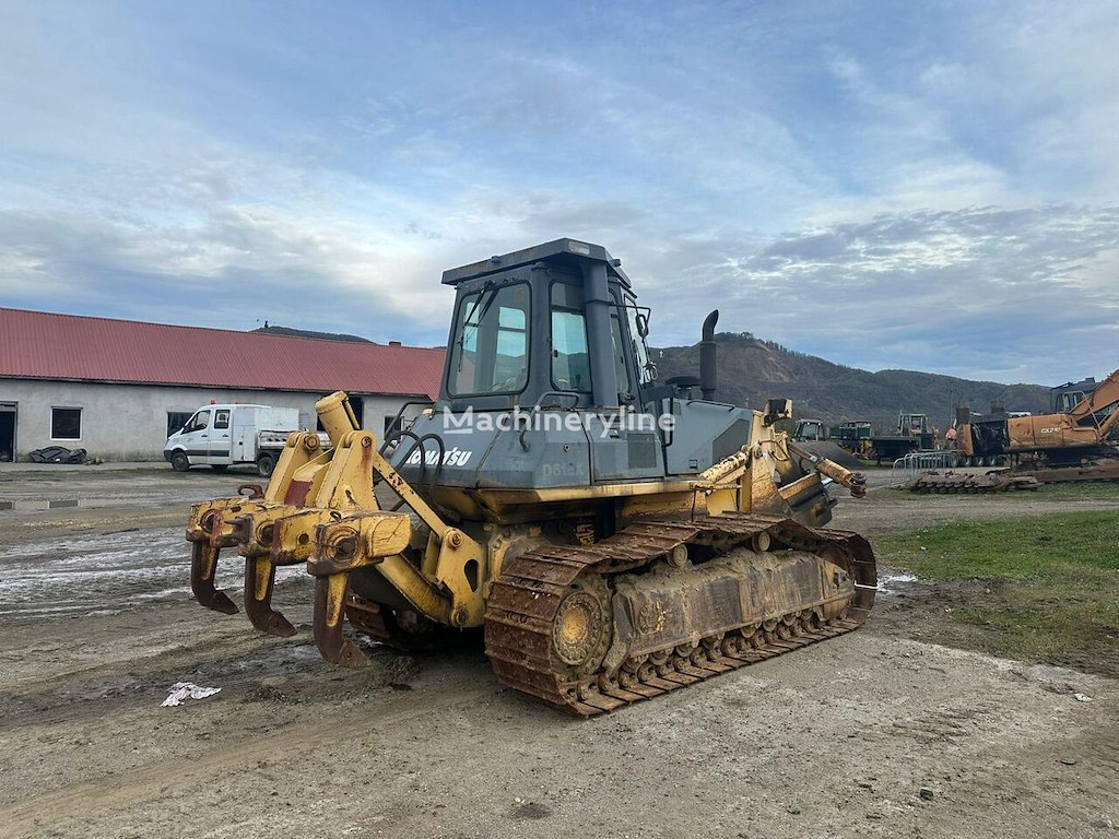 Komatsu D65 PX EX buldožer po rezervnim delovima