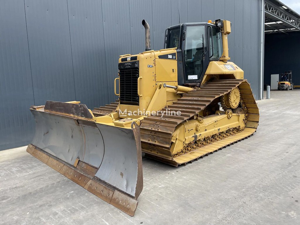 Caterpillar D6N LGP buldožer