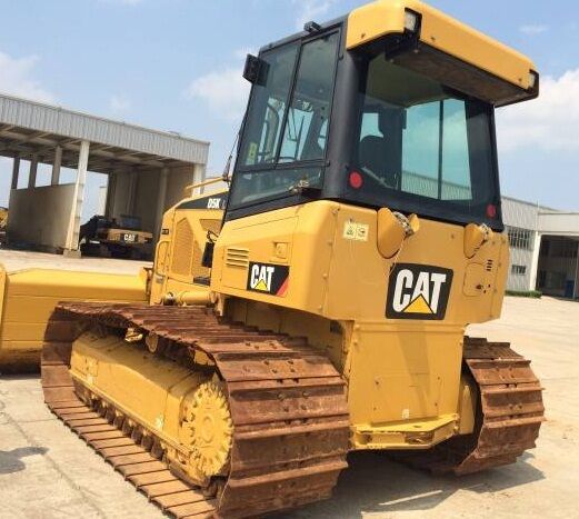 Caterpillar D5K LGP buldožer