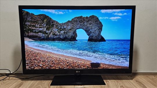 LG 47"led edge Fullhd kao nov garancija 12 meseci