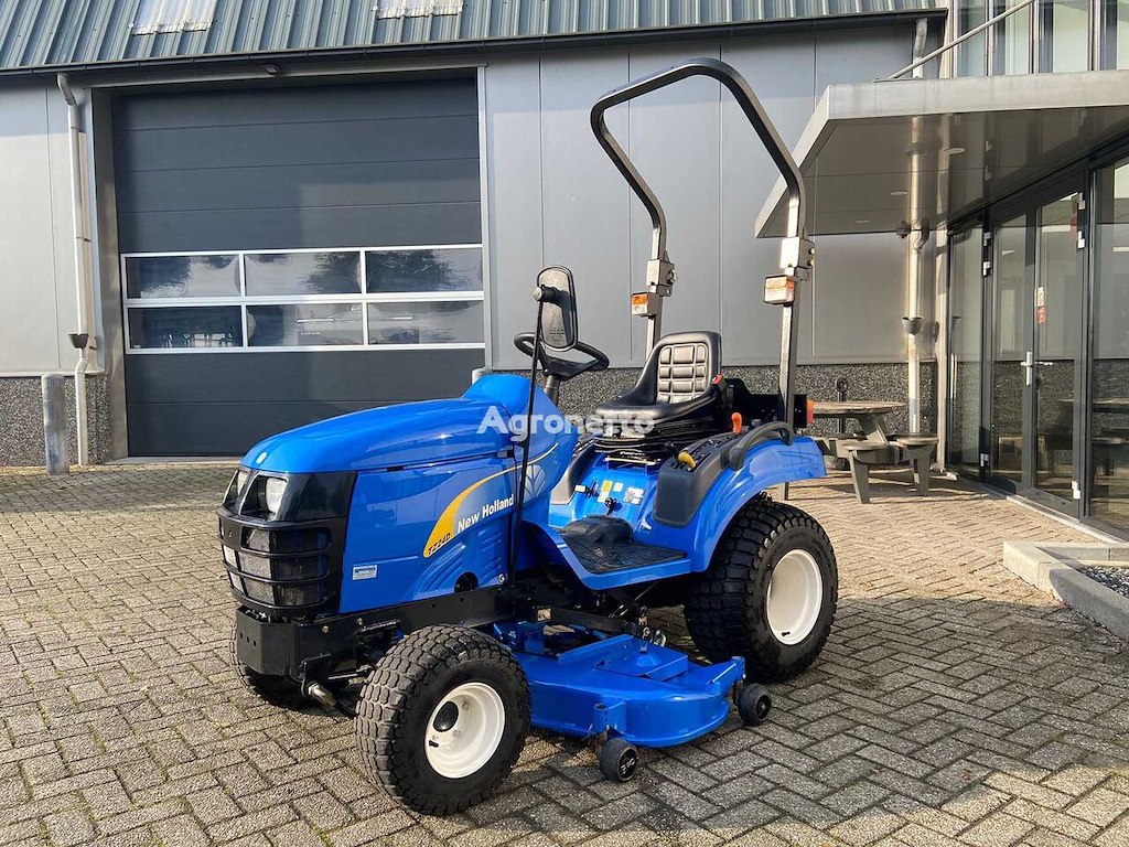 Prodaje se New Holland TZ24D traktor točkaš na aukciji