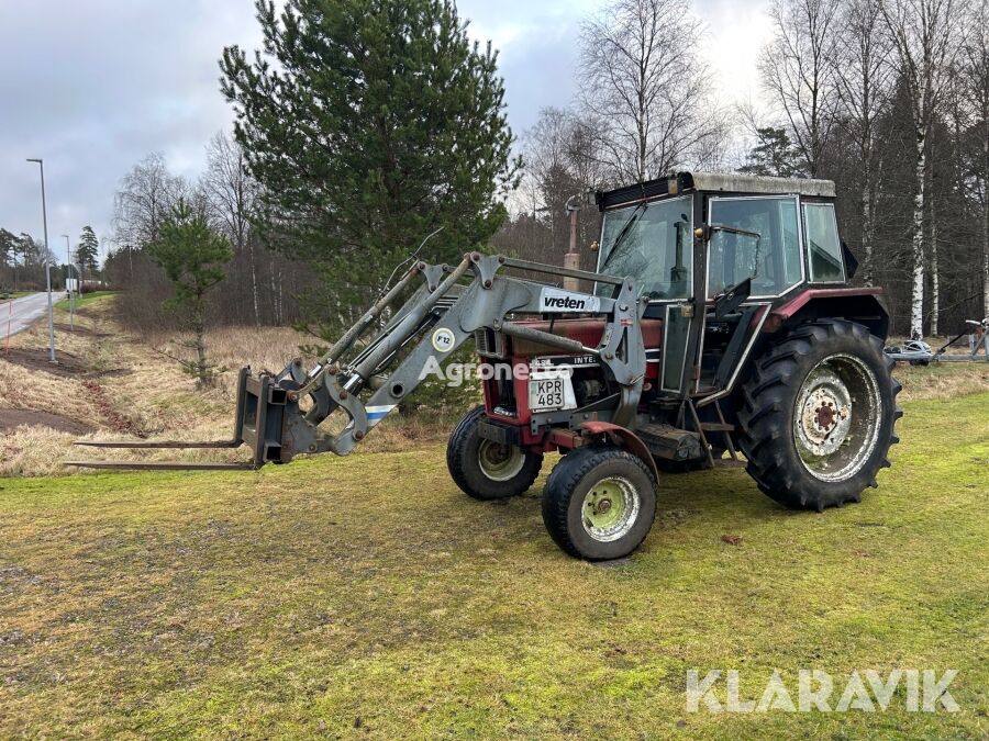 Prodaje se International 484 traktor točkaš na aukciji