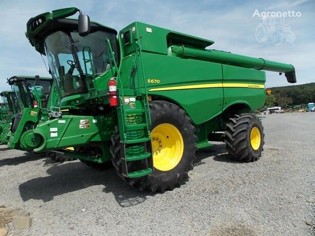 John Deere S670 kombajn za žito