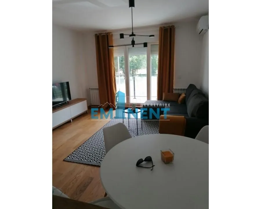 Izdavanje, dvosoban stan, 52m2, Zemun Gornji Grad, Zemun, Beograd