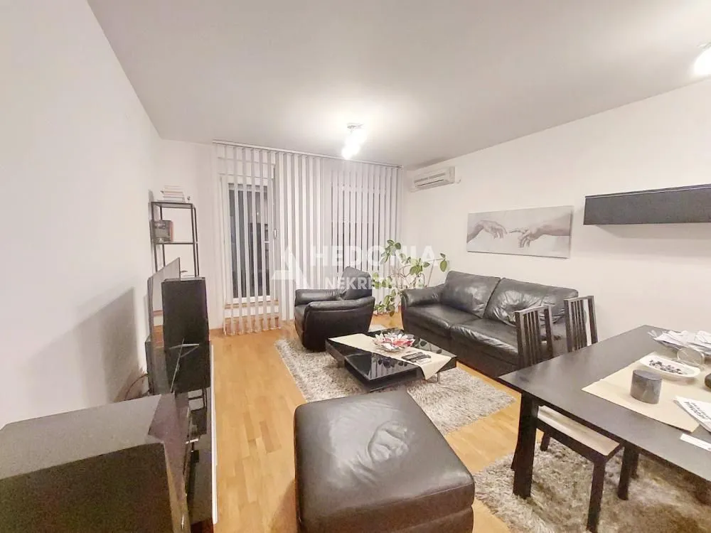 Prodaja, dvosoban stan, 62m2, Novi Beograd Blok 67, Novi Beograd, Beograd