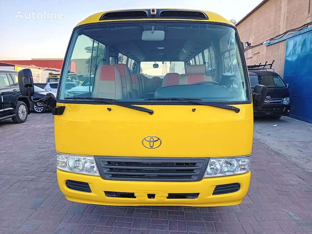 Toyota Coaster putnički minibus