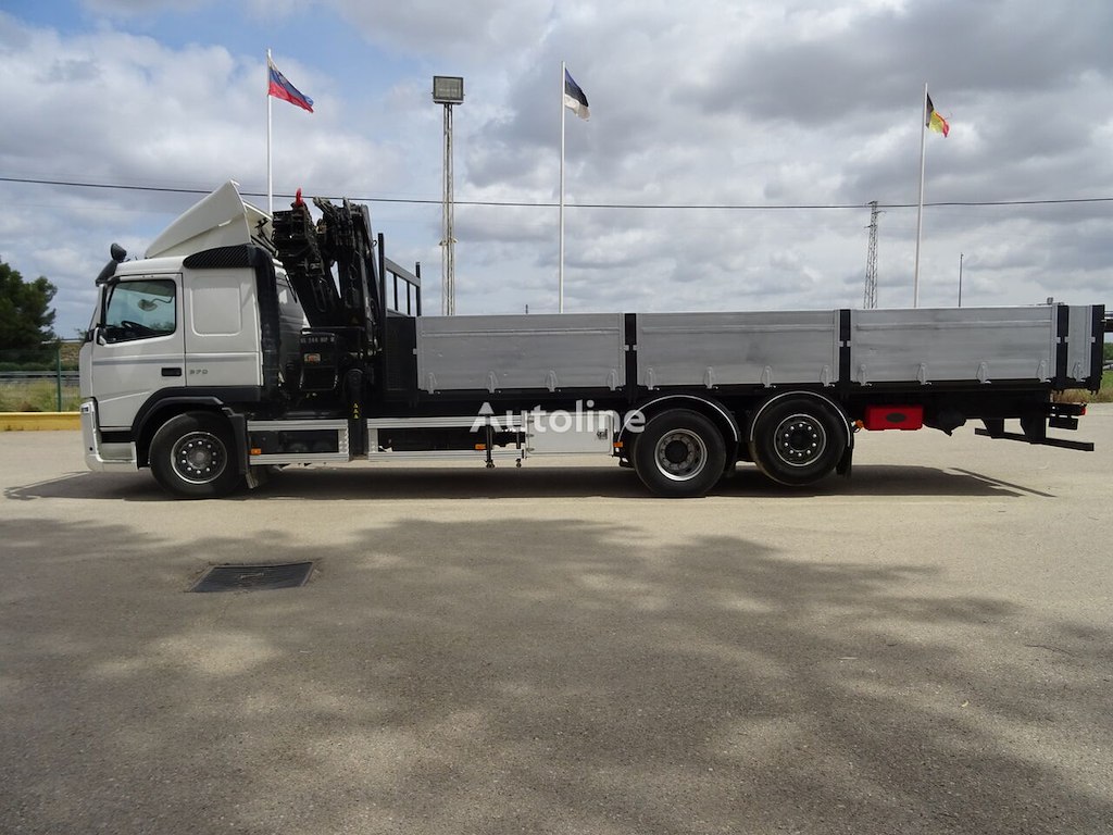 Volvo FM 370 kamion s ravnom platformom