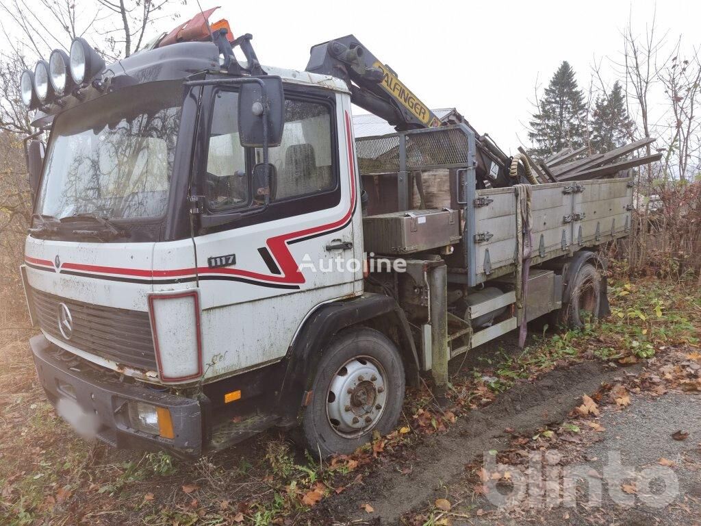 Prodaje se Mercedes-Benz MERCEDES BENZ 1117 kamion s ravnom platformom na aukciji