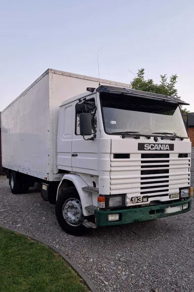 Scania 93M kamion furgon