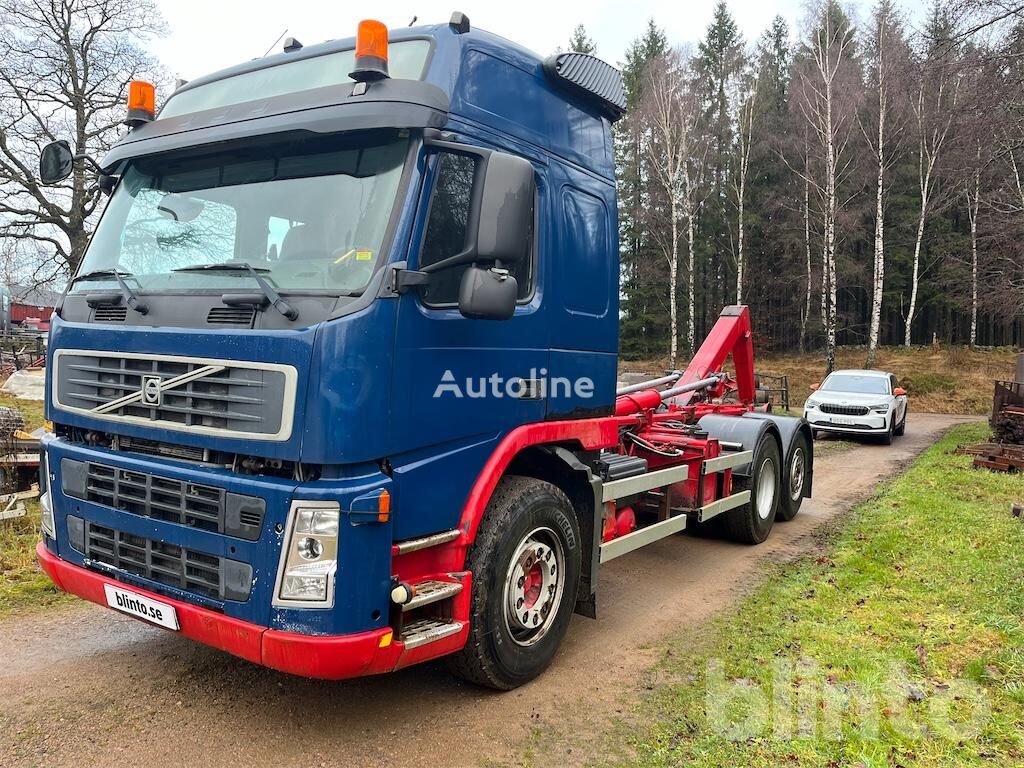 Prodaje se Volvo FM-440 6X2 rol kiper sa kukom na aukciji