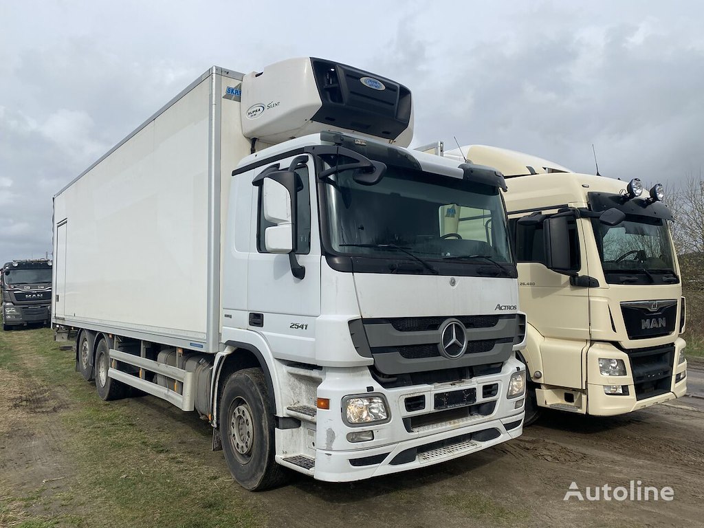 Mercedes-Benz Actros 2541 6x2 MP3 Chłodnia multitemperatura Carrier 950 Mt kamion hladnjača