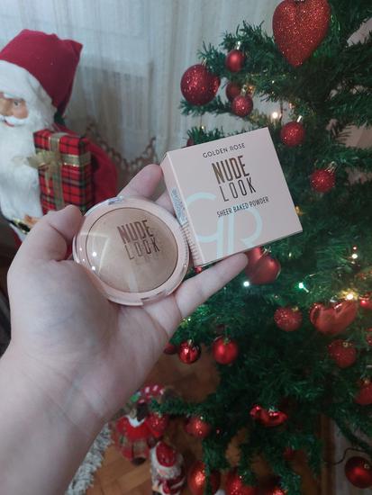 ** Golden Rose Nude Look Sheer Baked Powder **