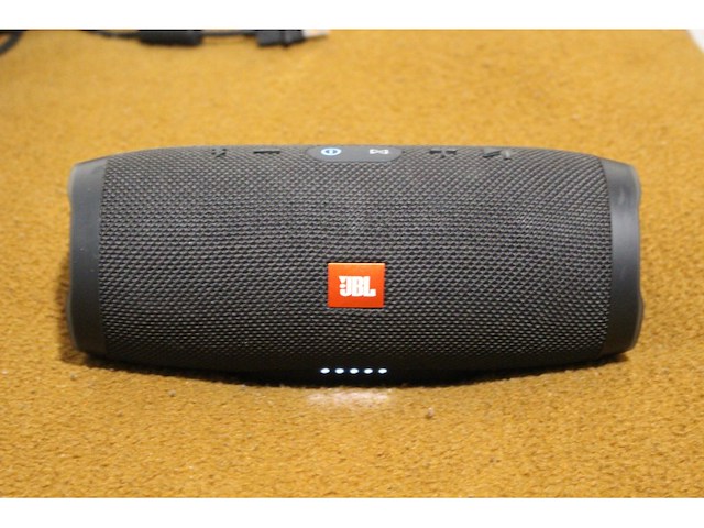 JBL CHARGE 3