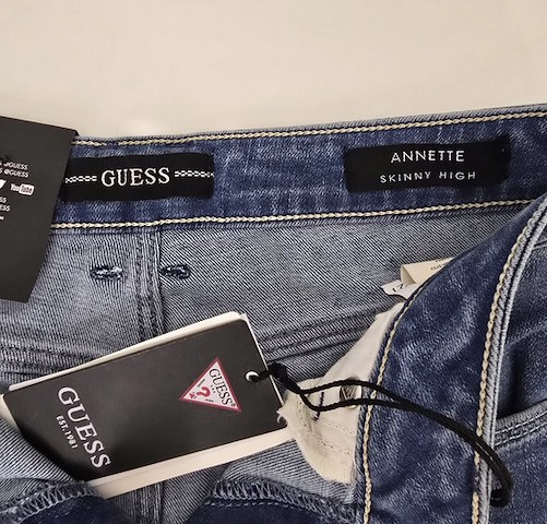 Guess original sa etiketom