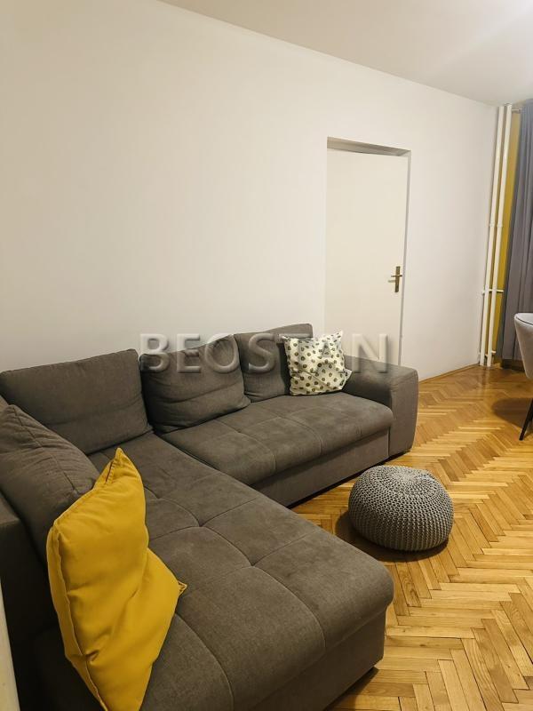 Bulevar Kralja Aleksandra, Dvosoban stan za izdavanje, 70m2, 700€