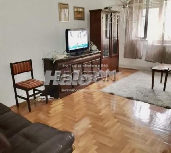 Nedeljka Gvozdenovica, Jednoiposoban stan za izdavanje, 42m2, 450€