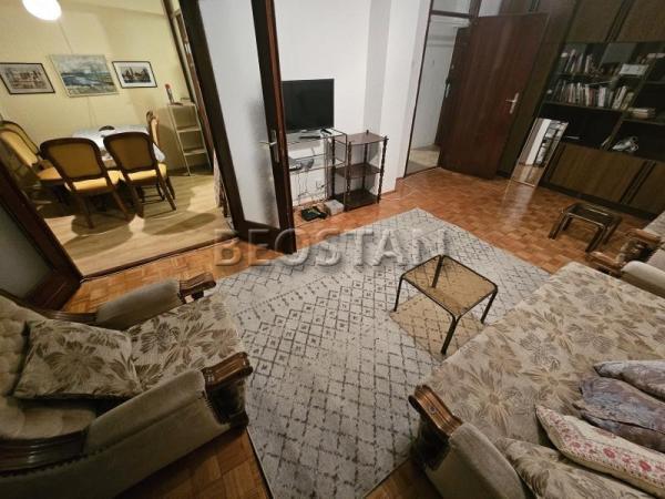 Jurija Gagarina, Dvosoban stan za izdavanje, 55m2, 450€