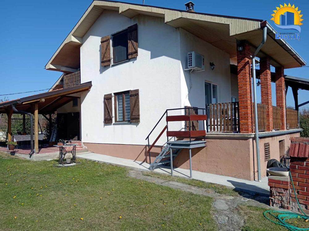 Kosmajska, Kuća na prodaju, 160m2, 123.000€