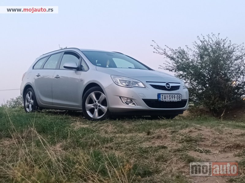 Opel Astra j