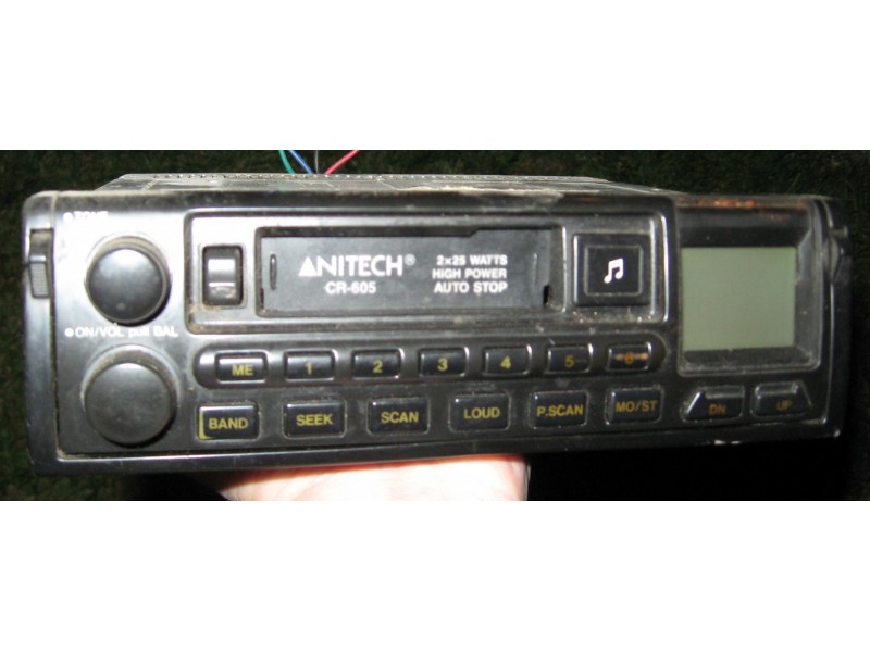 Auto radio kasetofoni - 8 komada