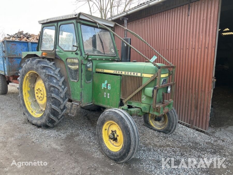 Prodaje se John Deere 2030 traktor točkaš na aukciji