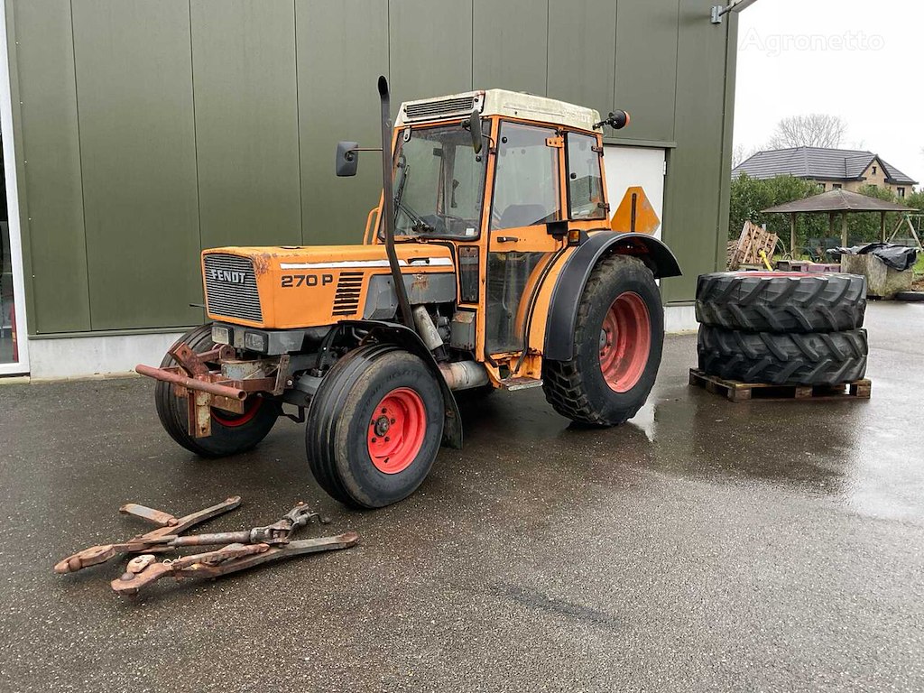 Prodaje se Fendt 270P traktor točkaš na aukciji