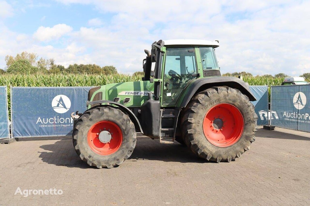 Prodaje se Fendt 820 Vario traktor točkaš na aukciji