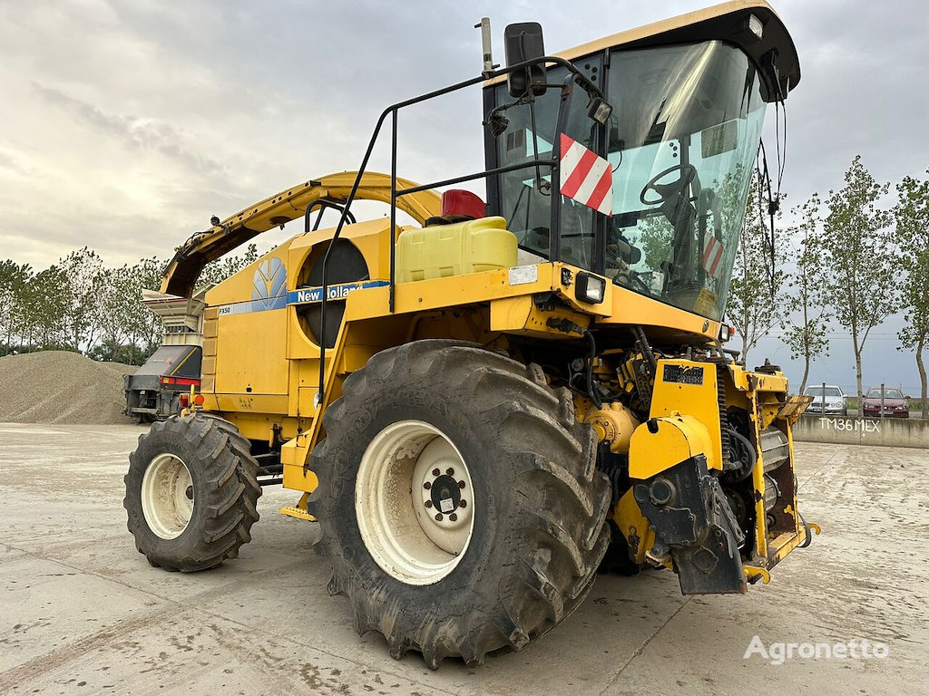 New Holland FX50 Combina Agricola krmni kombajn