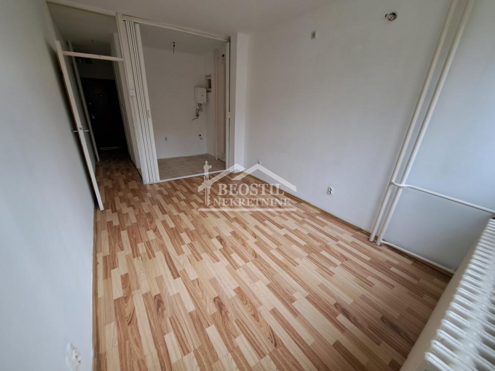 Novi Beograd - Blok 22 - 0.5 ID#23880 105.000 €