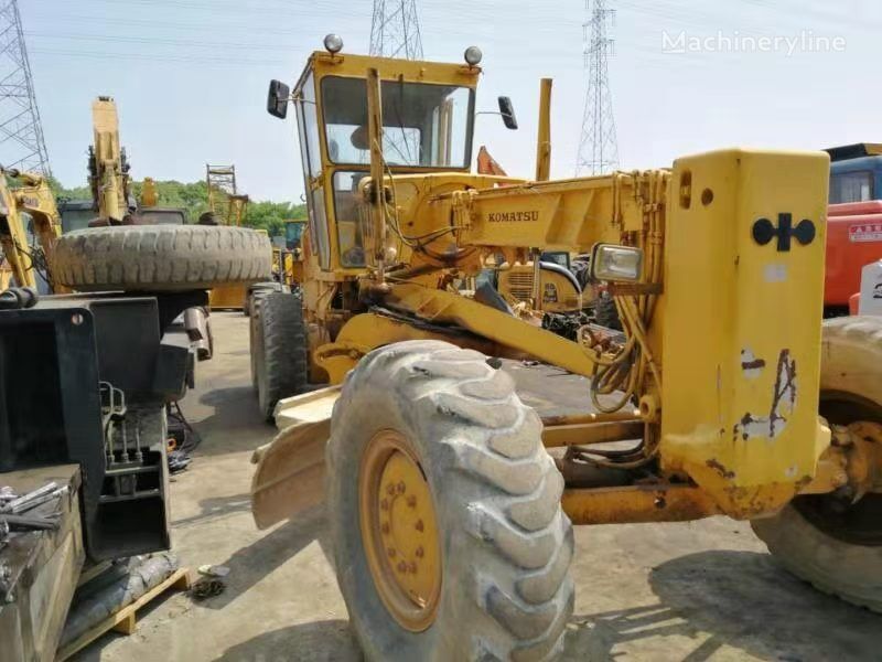 Komatsu GD511 grejder