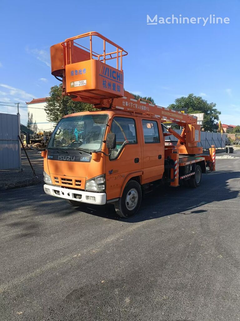 Isuzu auto dizalica s korpom