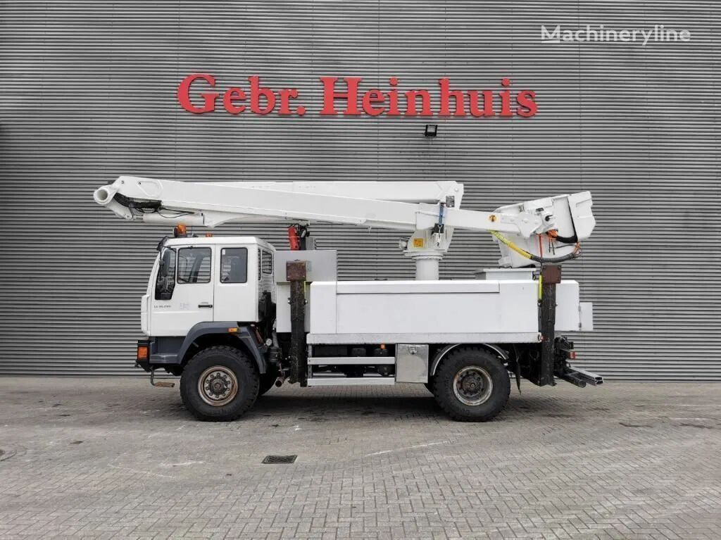 MAN LE 18.280 4x4 Altec TA 60 3 Persons 20.3 meter 46 kV Isolated! auto dizalica s korpom