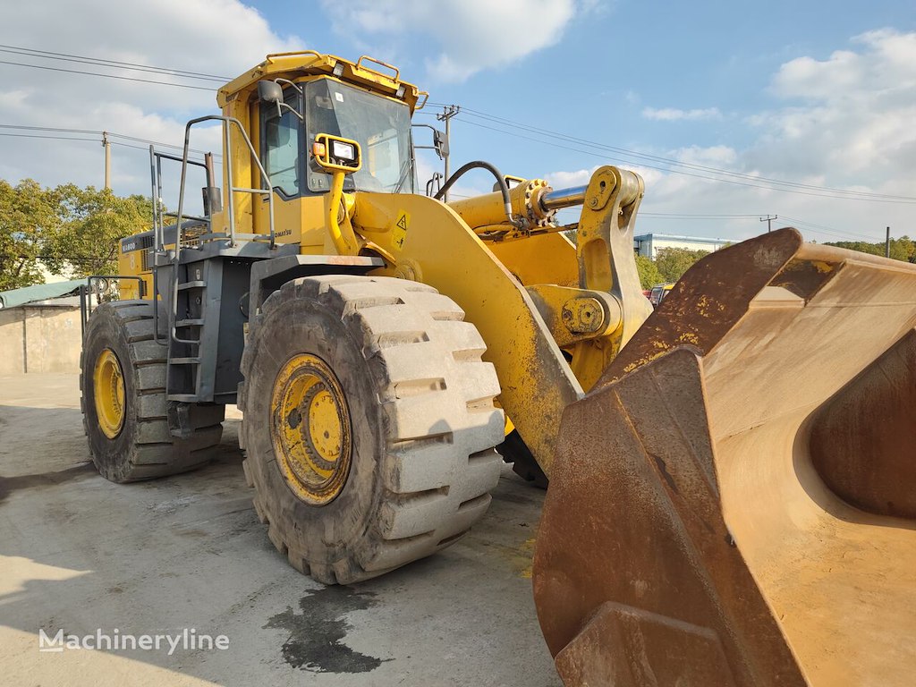 Komatsu WA600-3 prednji utovarivač