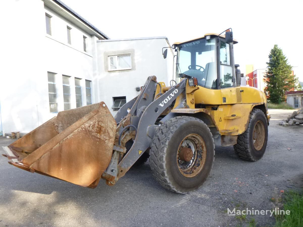 Volvo L40 nakladač prednji utovarivač