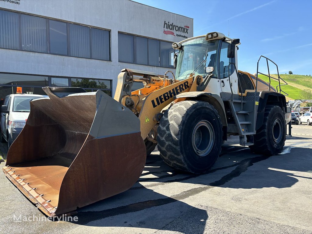 Liebherr L580 2Plus2 prednji utovarivač