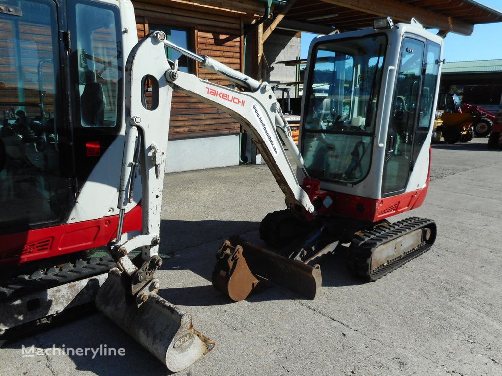 Takeuchi TB 216 mini bager