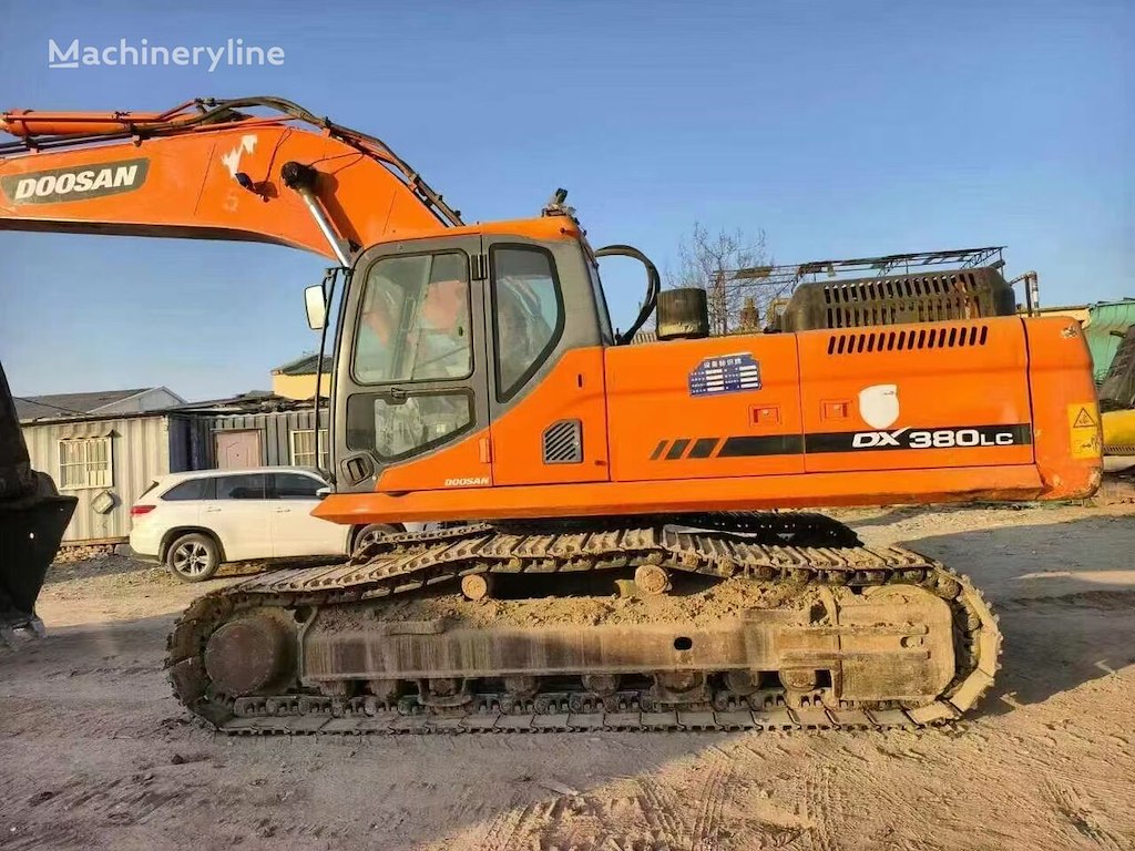 Doosan DX380 bager guseničar