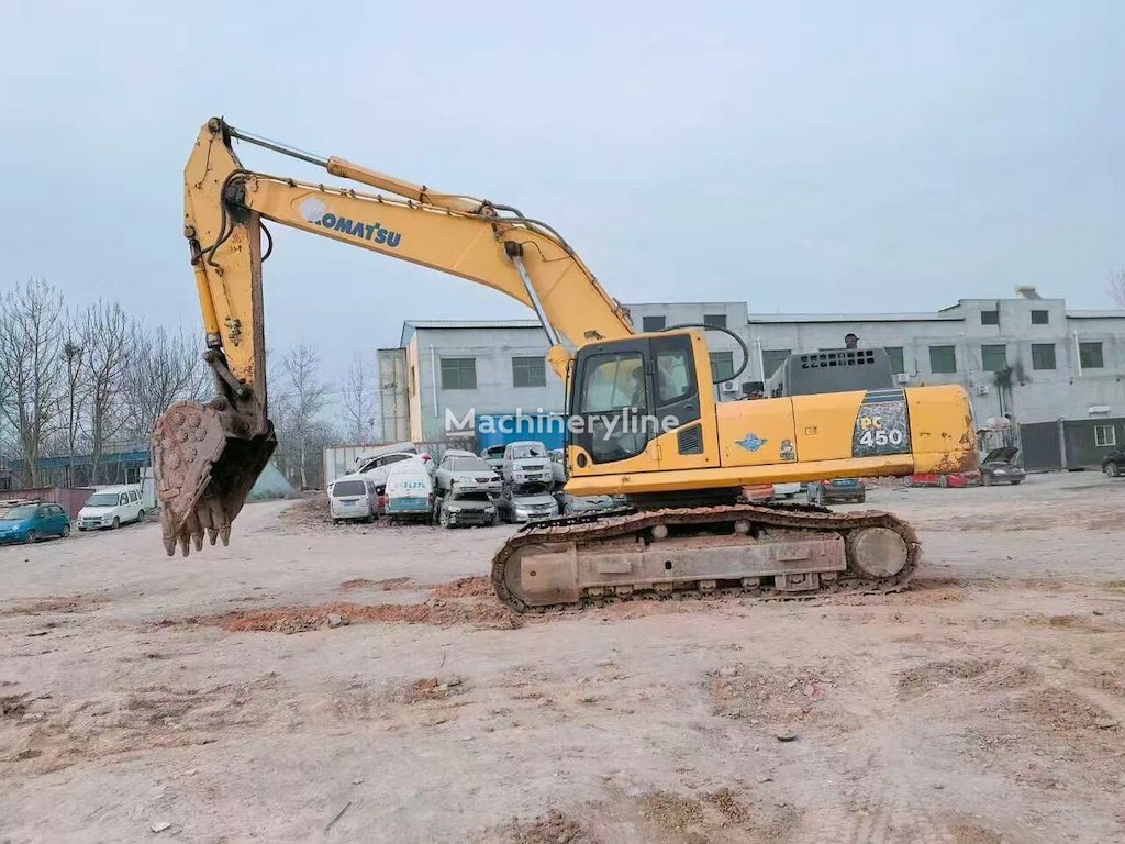 Komatsu PC450-8 bager guseničar