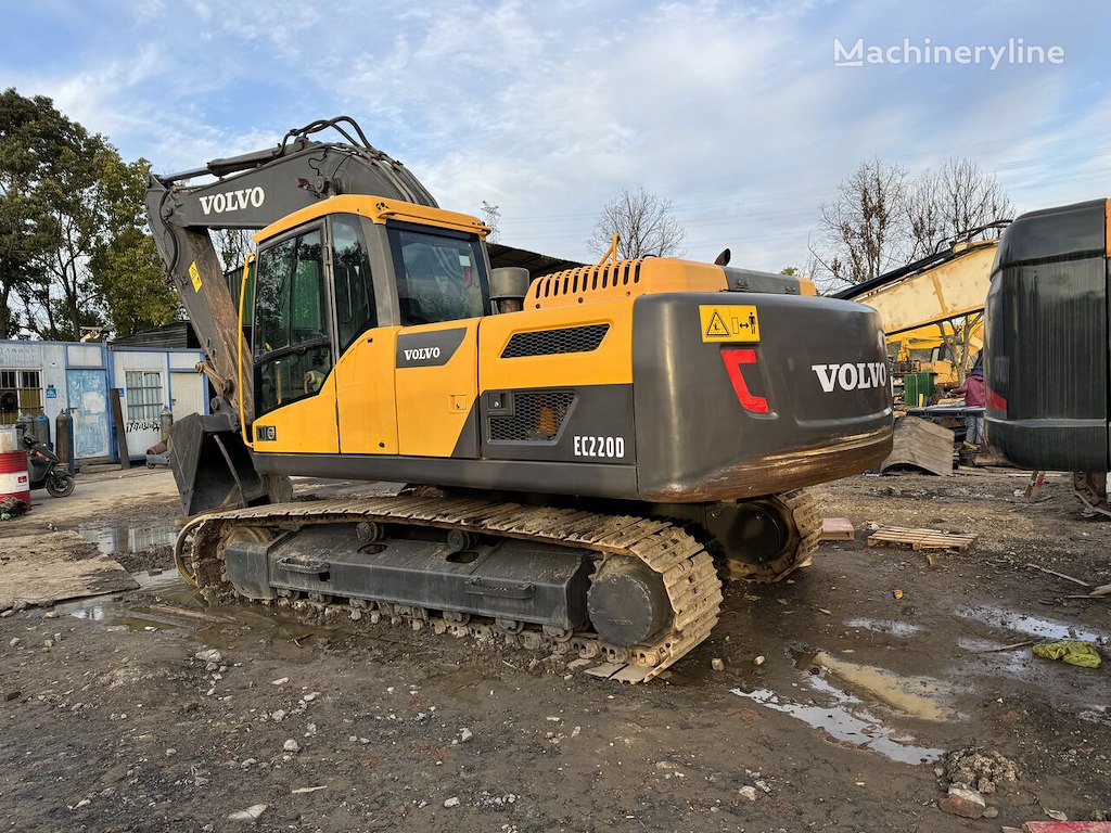 Volvo EC220D bager guseničar