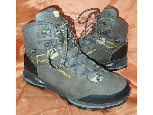 `LOWA` GORE-TEX OUTDOOR TREKKING duboke cipele br. 38