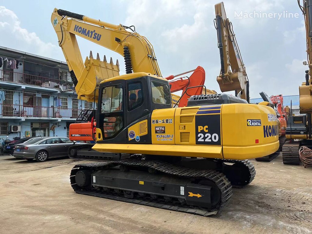 Komatsu PC220 bager guseničar