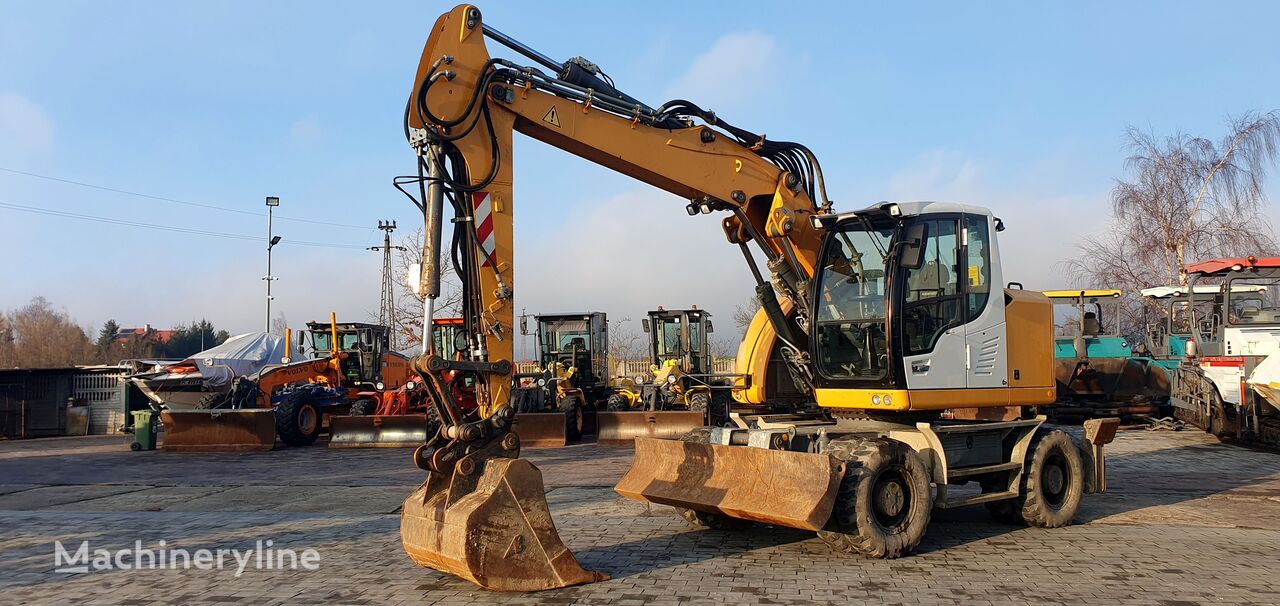 Liebherr A914 bager točkaš