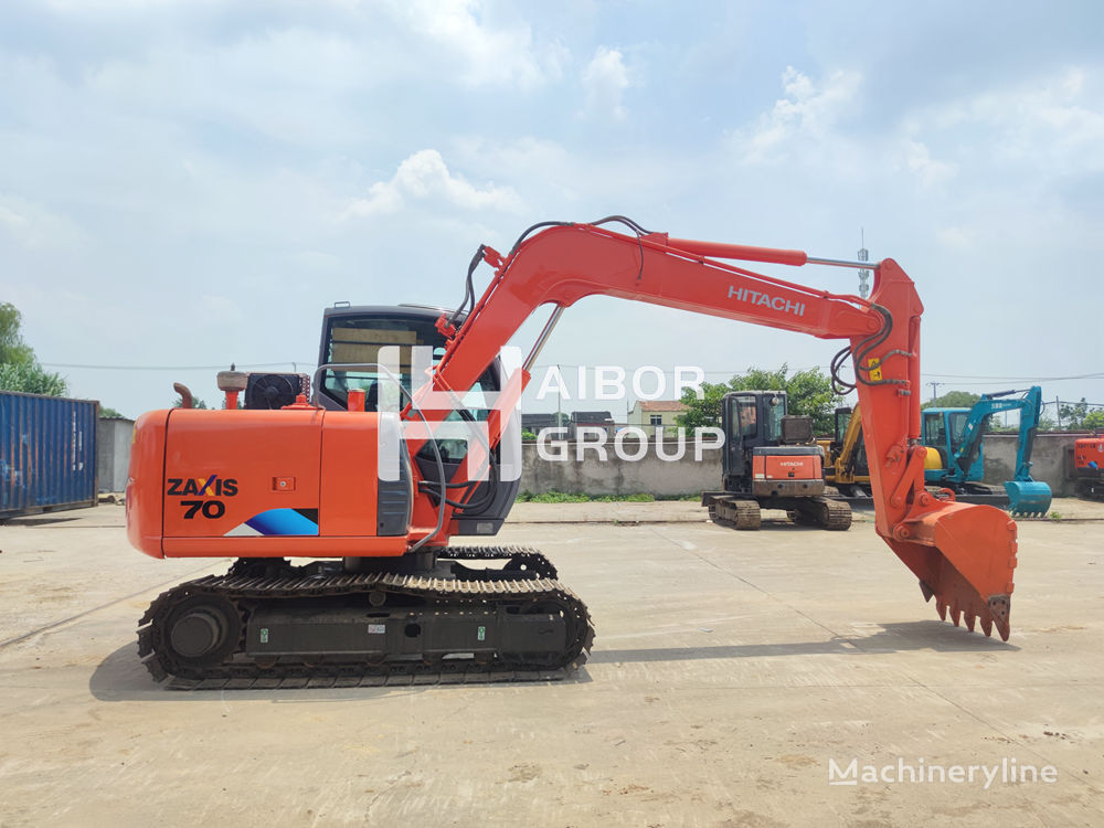 Hitachi ZX120 bager guseničar